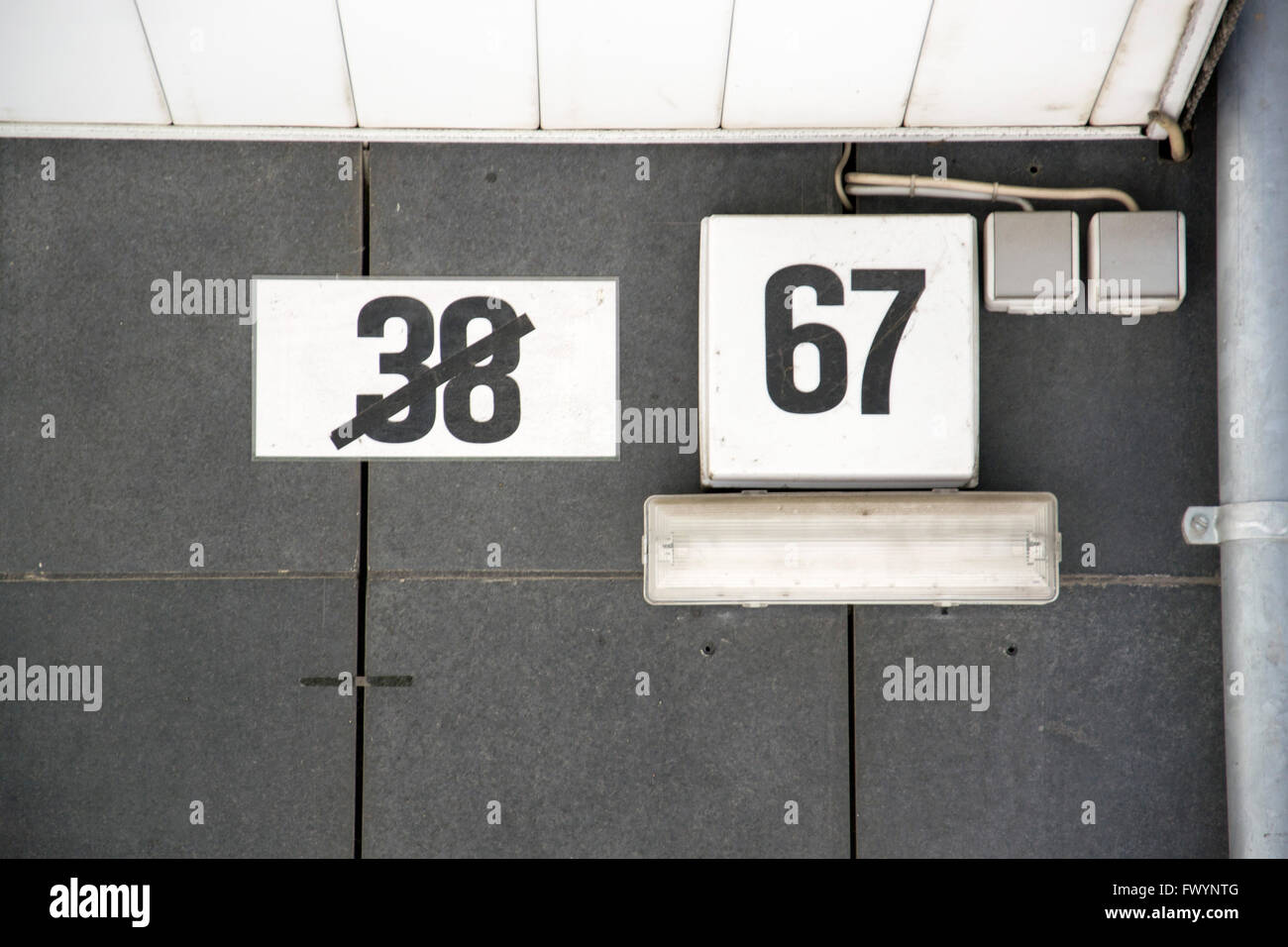 Housenumbers hi-res stock photography and images - Alamy