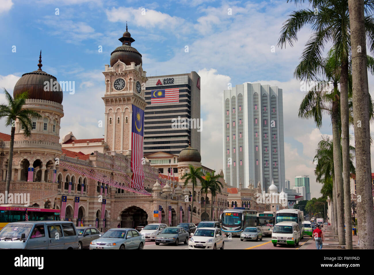 Kuala lumpur skyline dataran merdeka hi-res stock photography and ...
