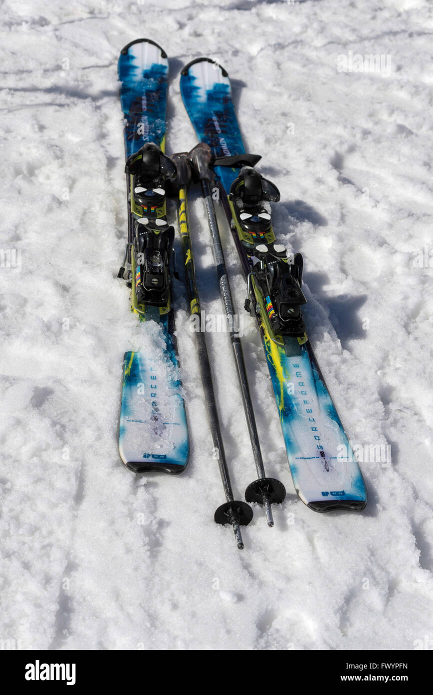 Pair of Skis and Sticks in the Snow at Pordoi Stock Photo - Alamy