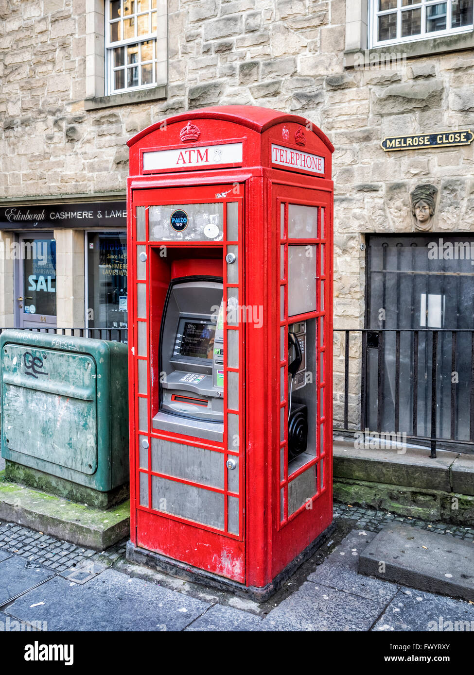 Red phone box edinburgh hi-res stock photography and images - Alamy