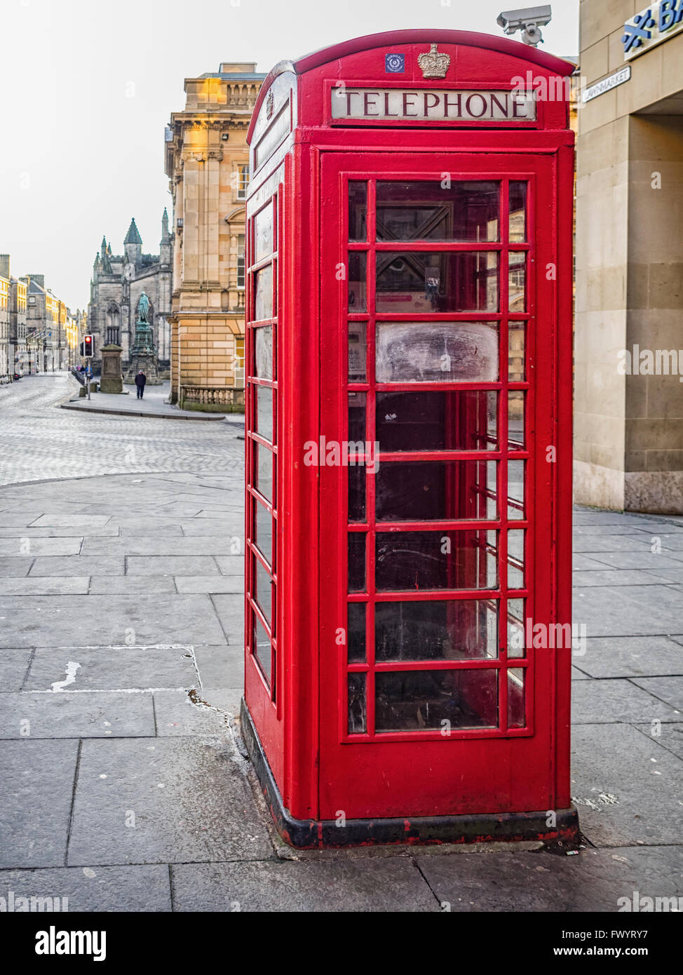 British phone booth hi-res stock photography and images - Alamy