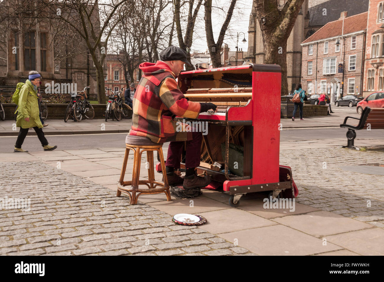 Busk busker buskers busking hi-res stock photography and images - Alamy