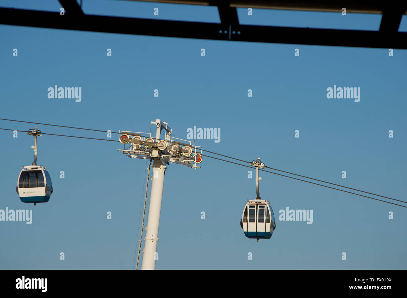 Gondola cable car line hi-res stock photography and images - Alamy