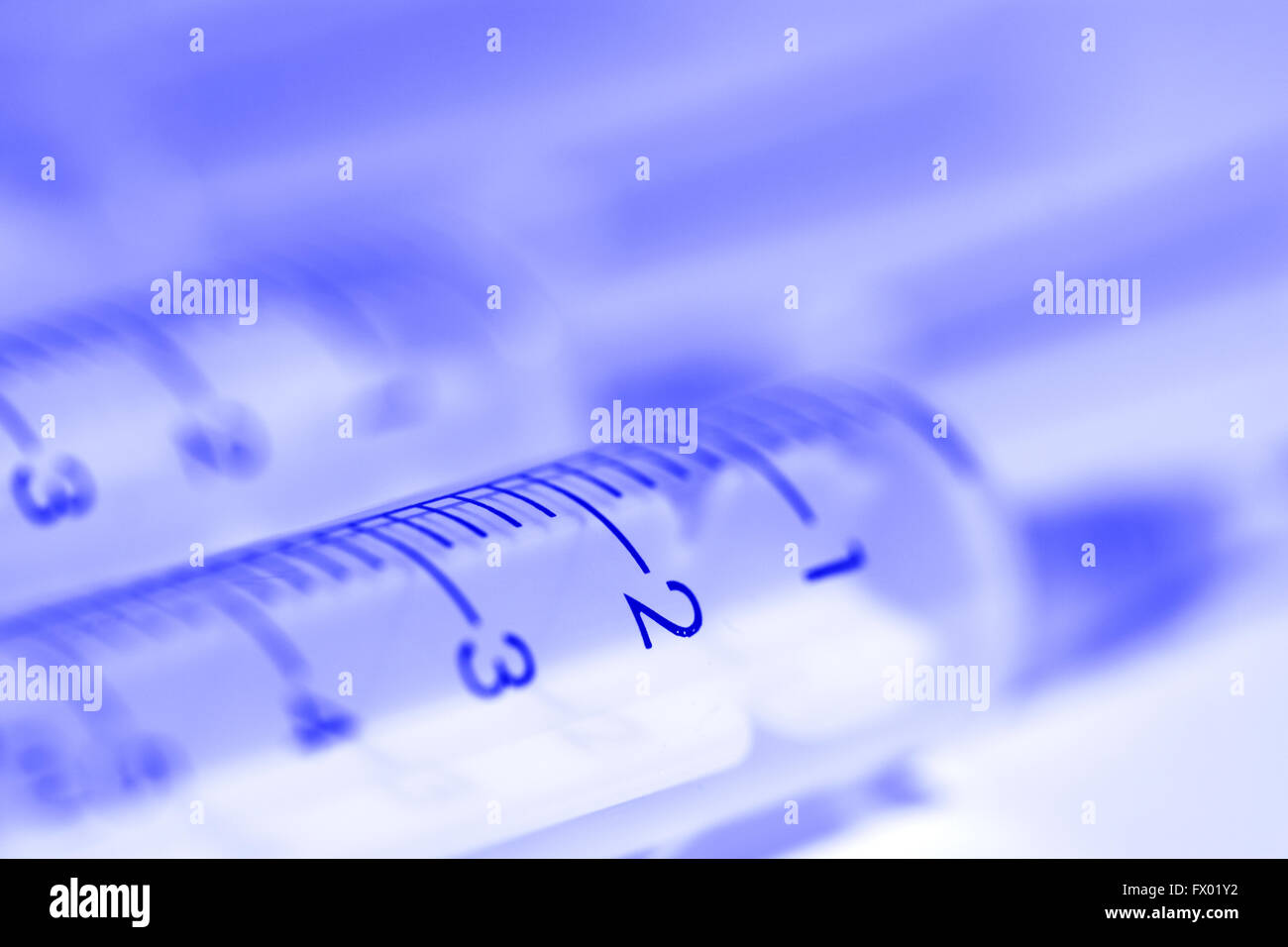 Close up syringe needle point hi-res stock photography and images - Alamy