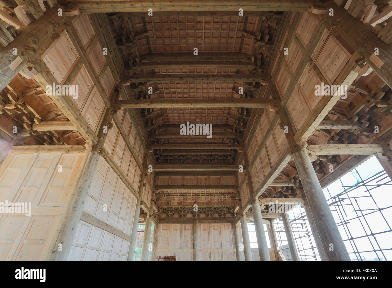 dougong, a system of brackets inserted between the top of a column and ...