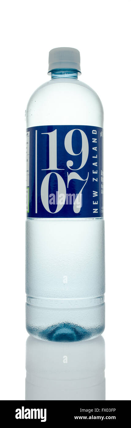 Artesian bottled water hi-res stock photography and images - Alamy