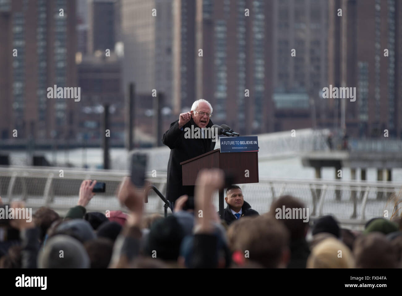 Brooklyn, New York, USA. 8th April, 2016. BERNIE SANDERS campaigns at ...