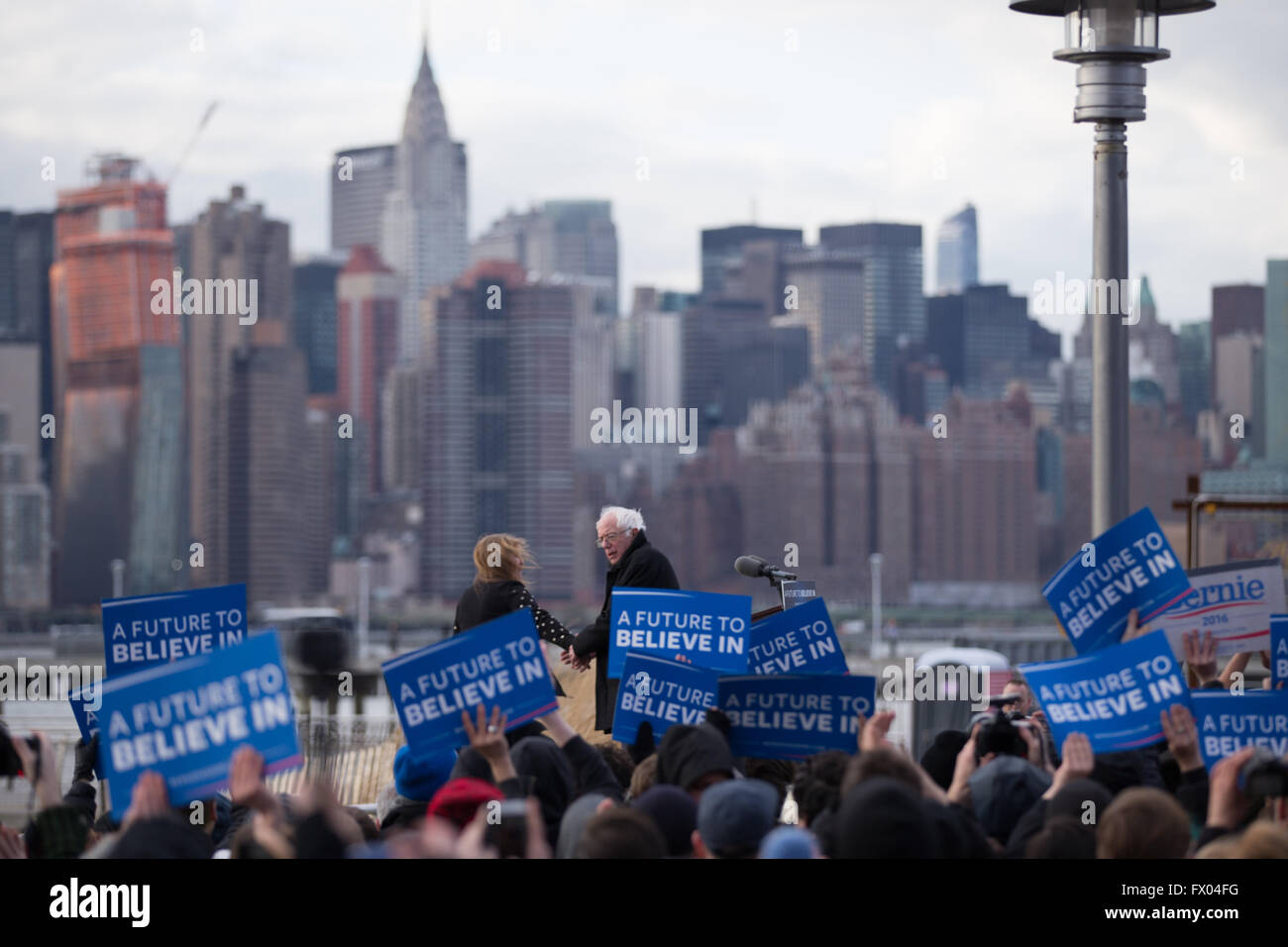 Brooklyn, New York, USA. 8th April, 2016. BERNIE SANDERS campaigns at ...