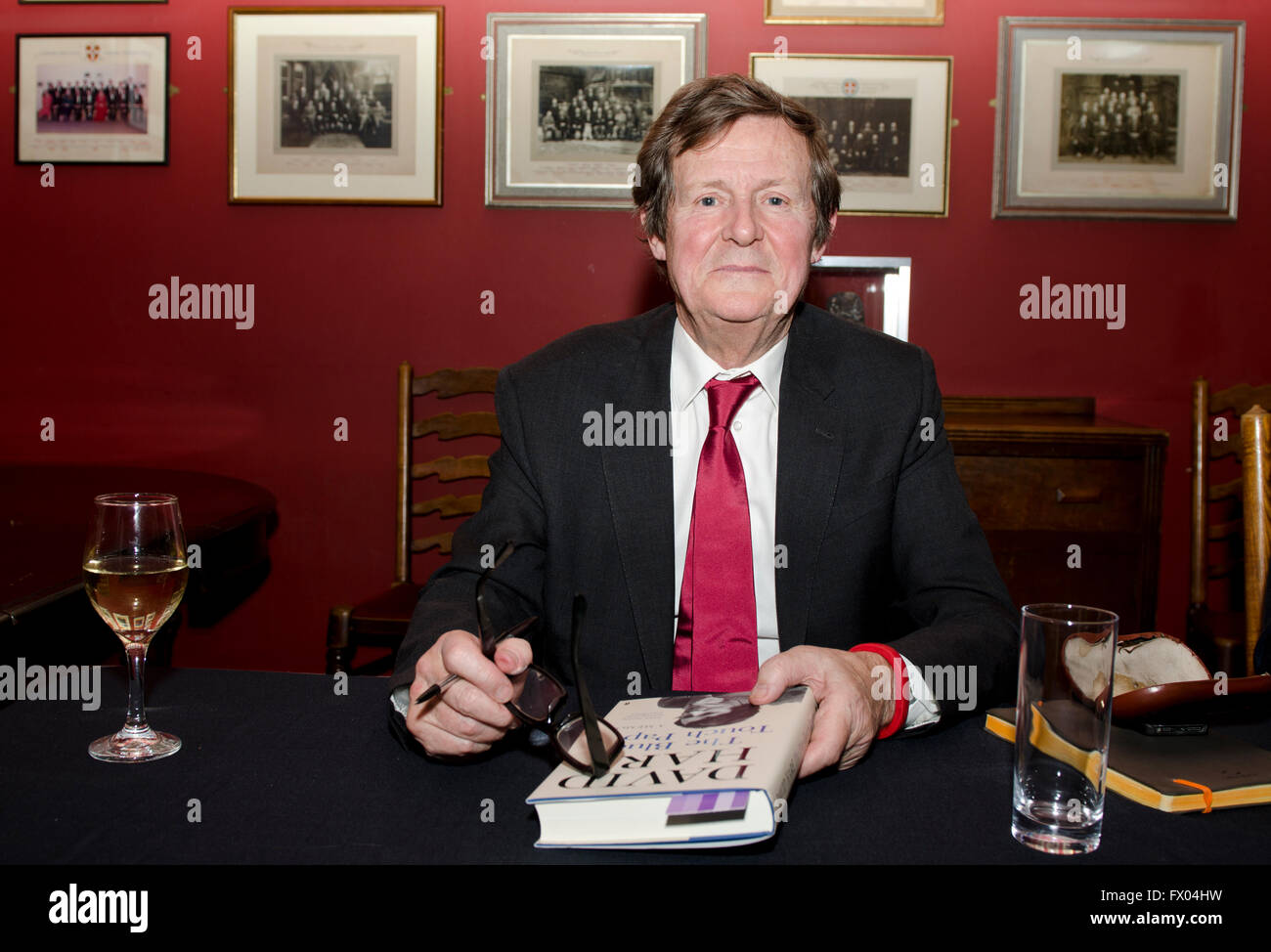 David hare hi-res stock photography and images - Alamy