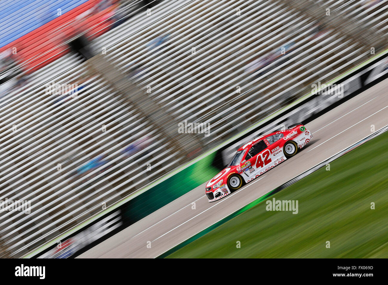 Ft. Worth, TX, USA. 8th Apr, 2016. Ft. Worth, TX - Apr 08, 2016: Kyle ...