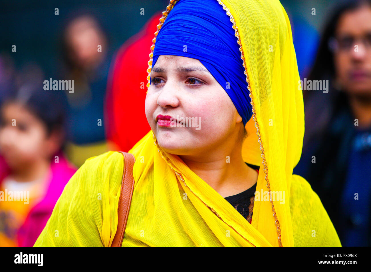 Lady wearing turban hi-res stock photography and images - Alamy