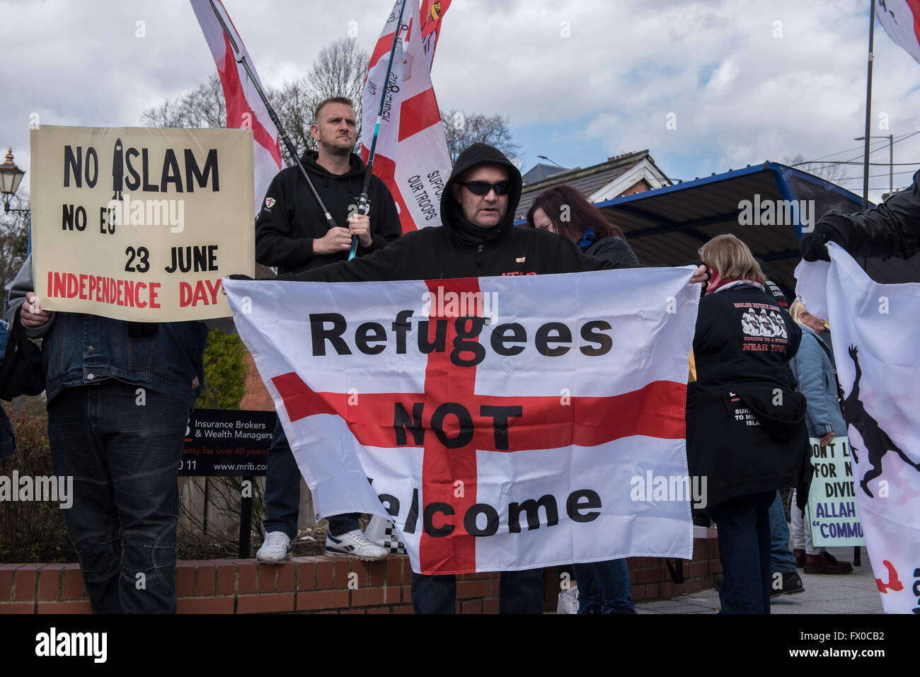 High Wycombe, Buckinghamshire, UK. 9th April 2016. An EDL supporter ...