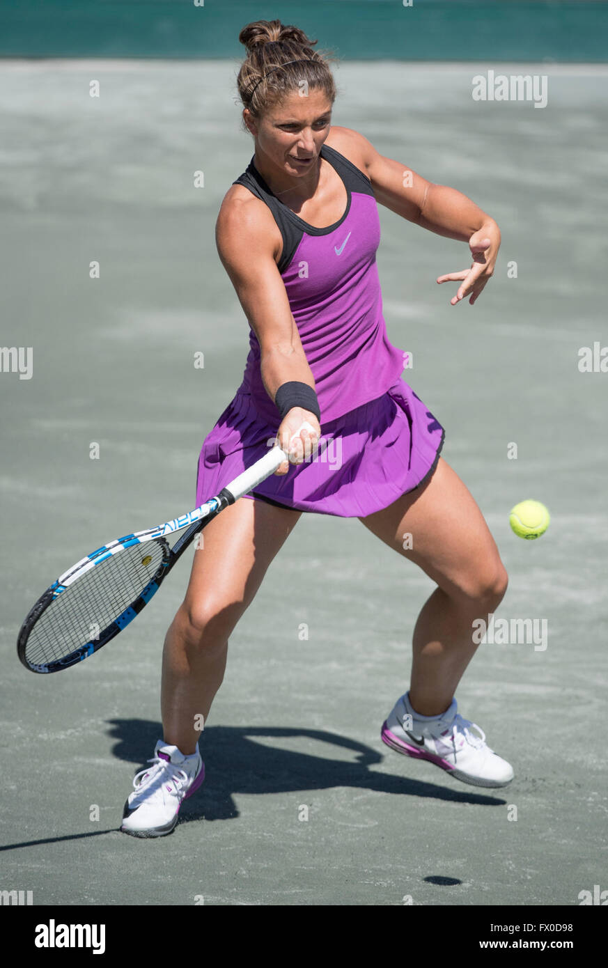 Vesnina charleston tennis hi-res stock photography and images - Alamy