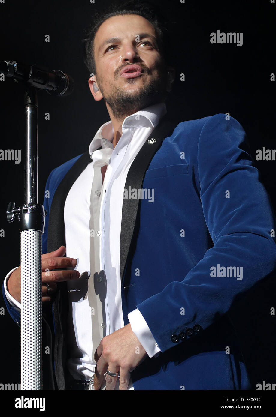 Peter Andre Performing on his 'Come Swing With Me' Tour at Liverpool ...