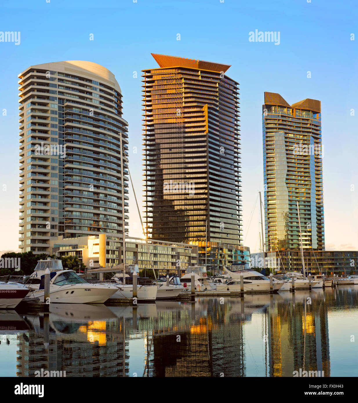 Harbor and city skyline of melbourne docklands hi-res stock photography ...