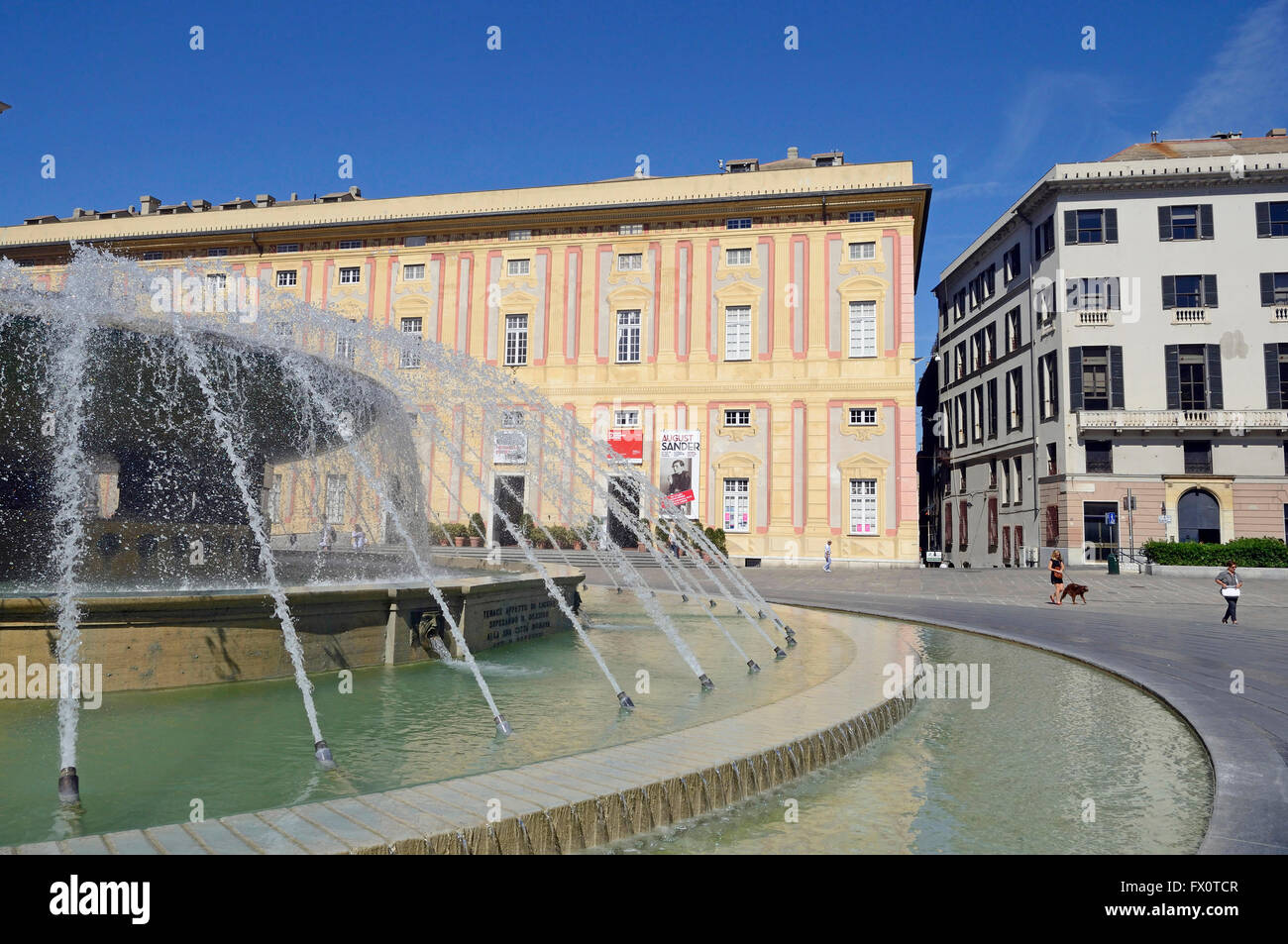 Water fountain genova hi-res stock photography and images - Alamy