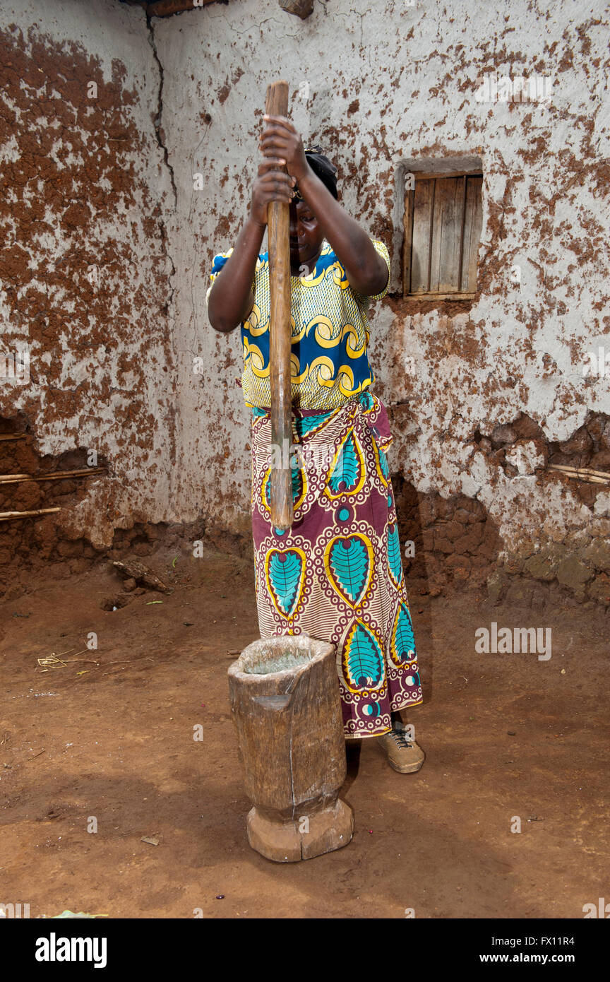 Preparing cassava hi-res stock photography and images - Alamy