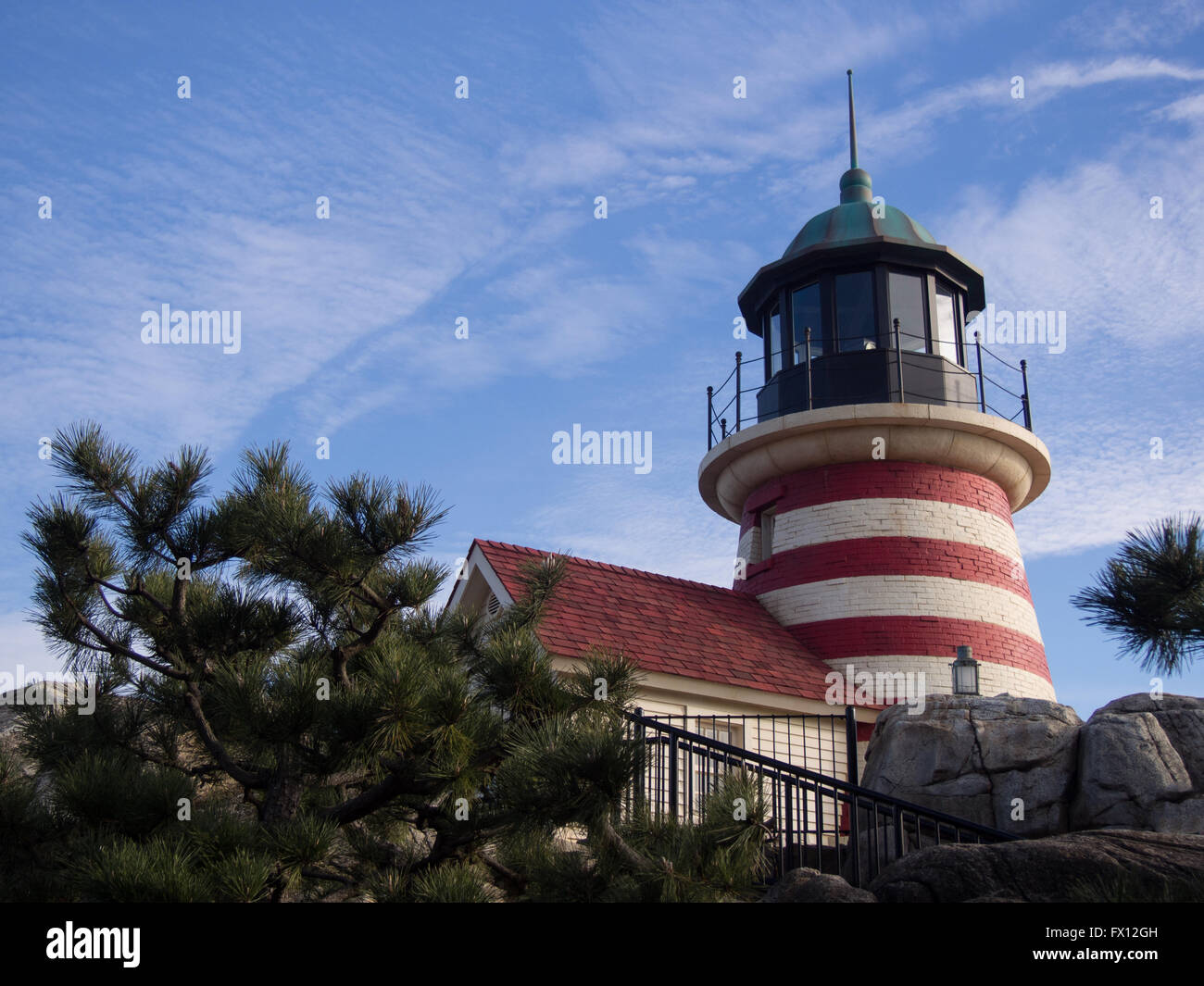 Small red lighthouse hi-res stock photography and images - Alamy