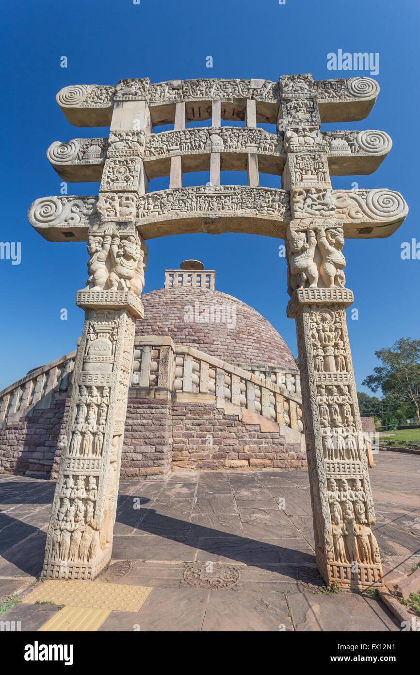 A view of the buddhist sculpture in Sanchi temple / India Stock Photo ...