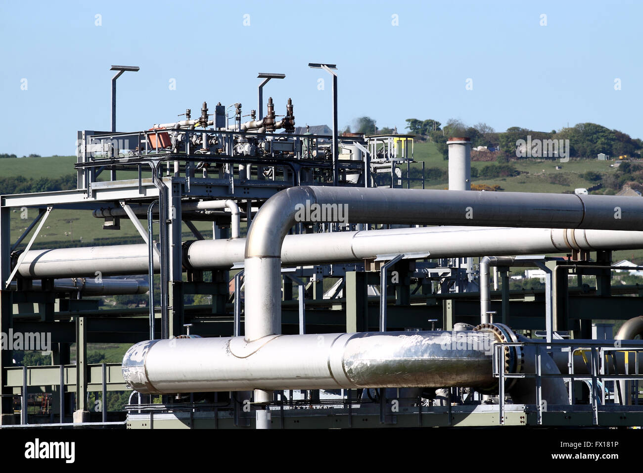 Gas terminal hi-res stock photography and images - Alamy