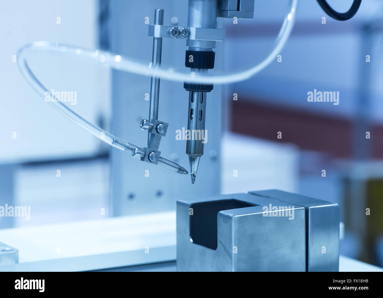 Industrial welding robot robot hi-res stock photography and images - Alamy