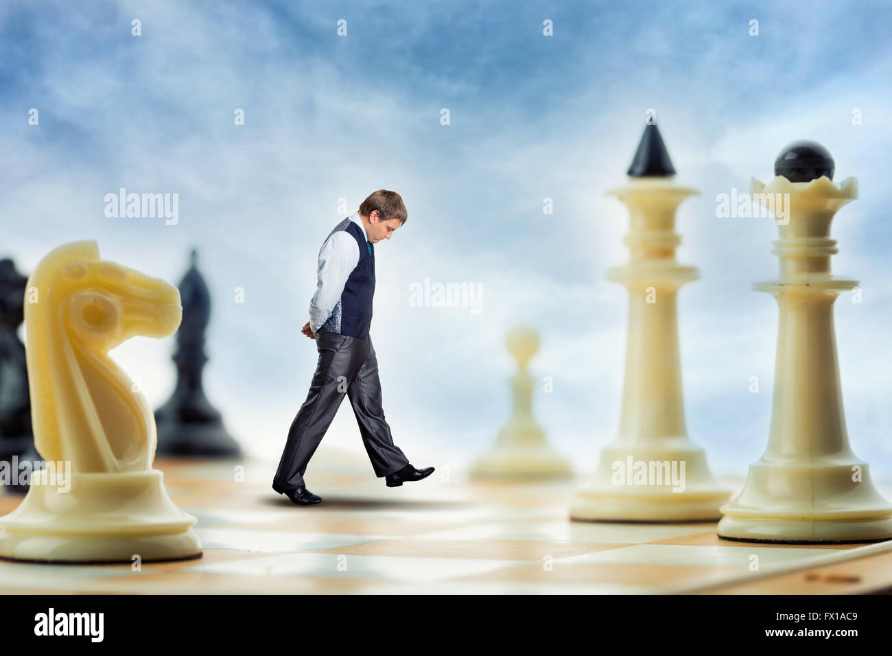 Chessboard board hi-res stock photography and images - Alamy