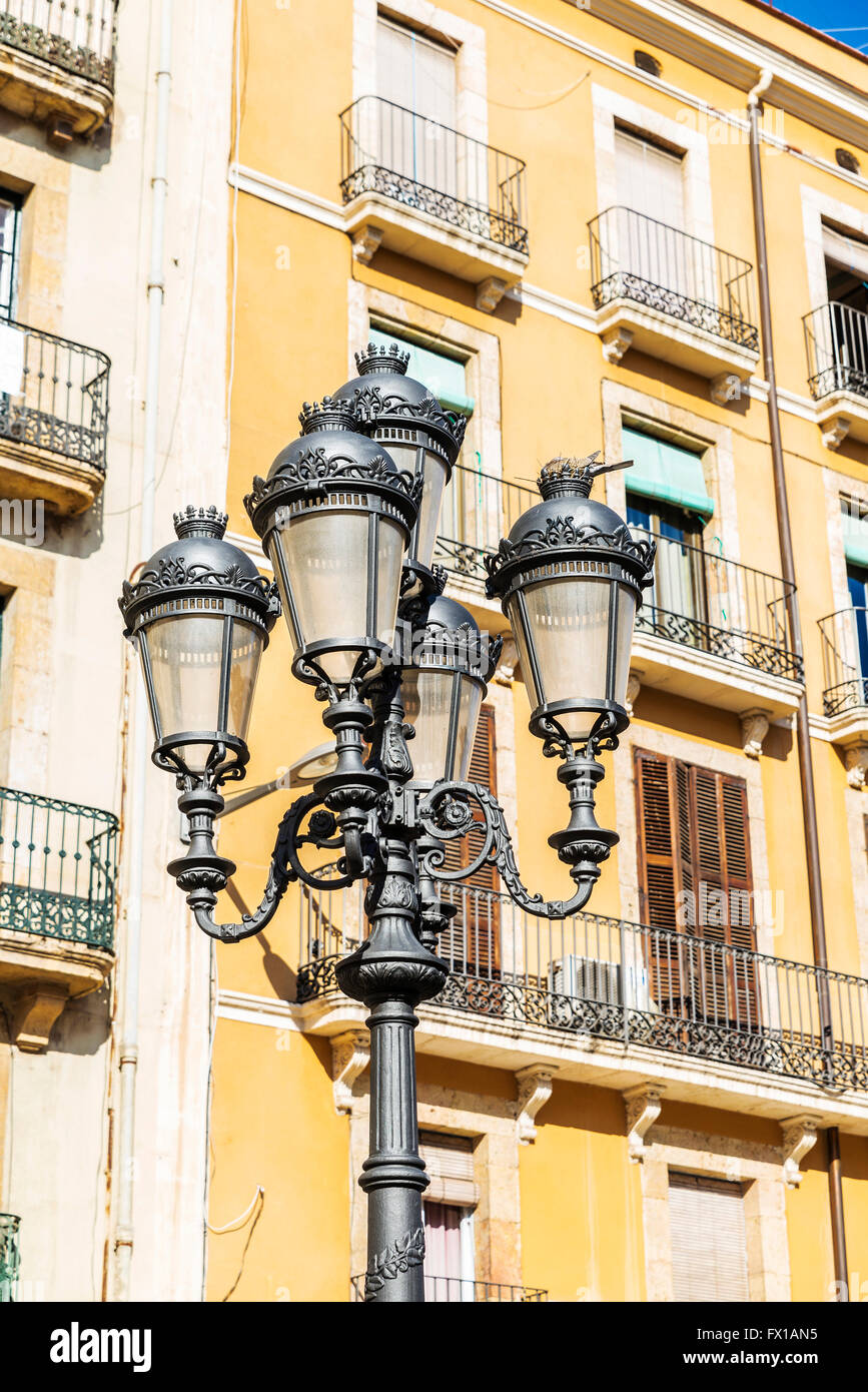 Black wrought iron street light hi-res stock photography and images - Alamy