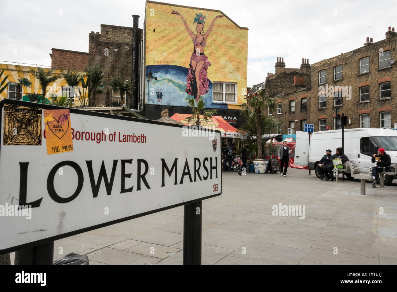 Lambeth walk street sign lambeth hi-res stock photography and images ...
