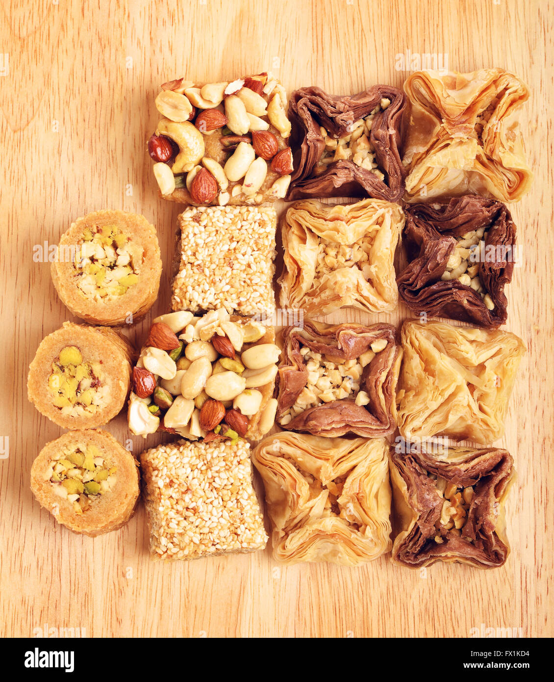Table of sweets hi-res stock photography and images - Alamy