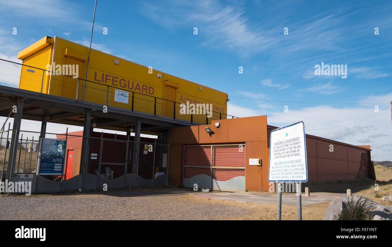 3570 red hi-res stock photography and images - Alamy