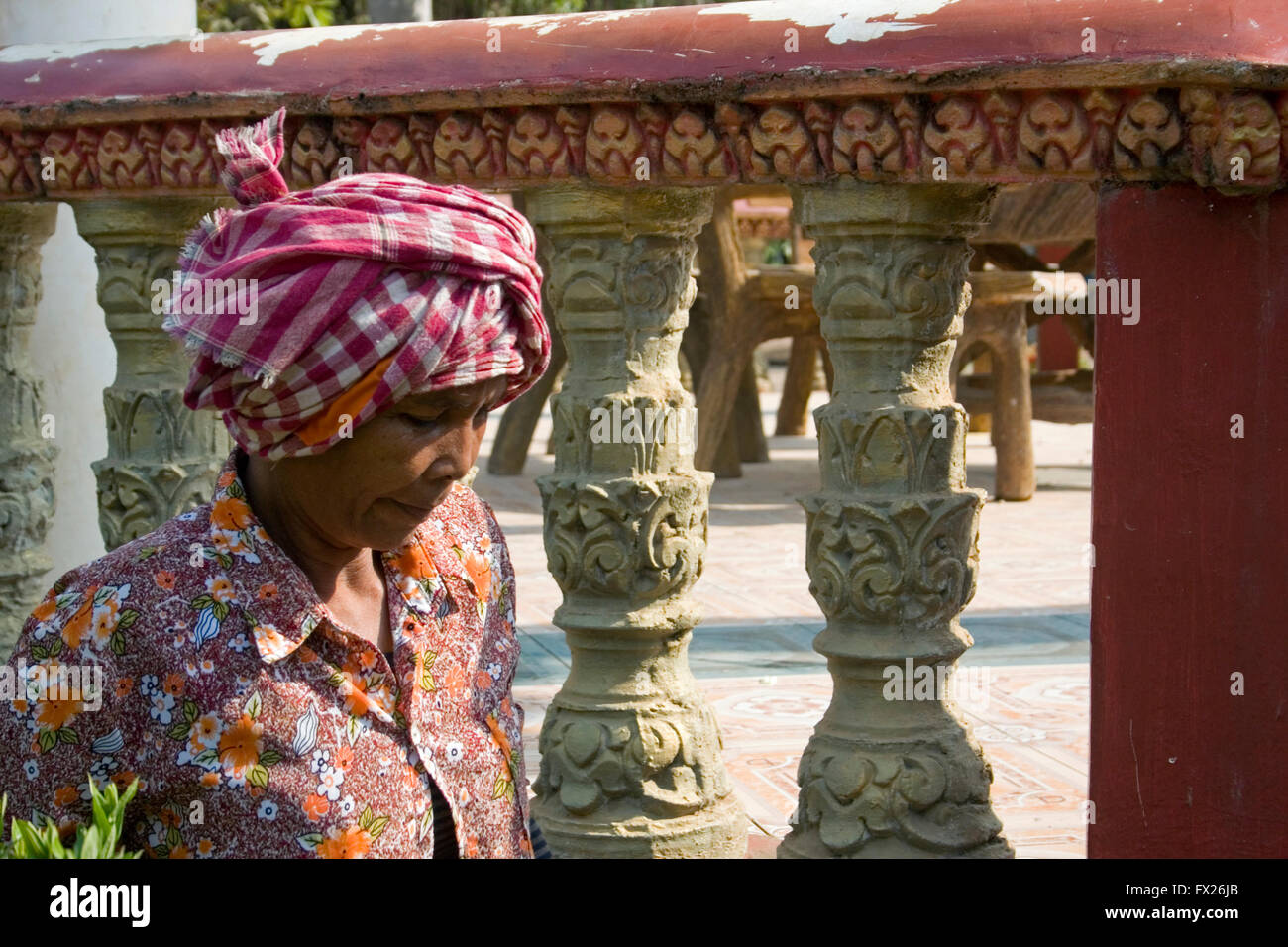 Woman wearing krama hi-res stock photography and images - Alamy
