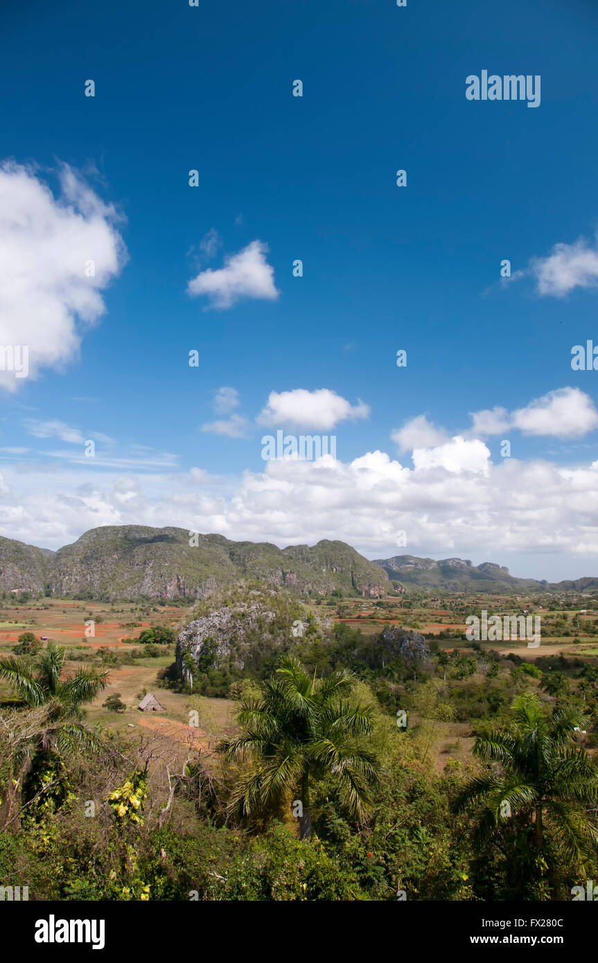 Mogotes cuba hi-res stock photography and images - Alamy