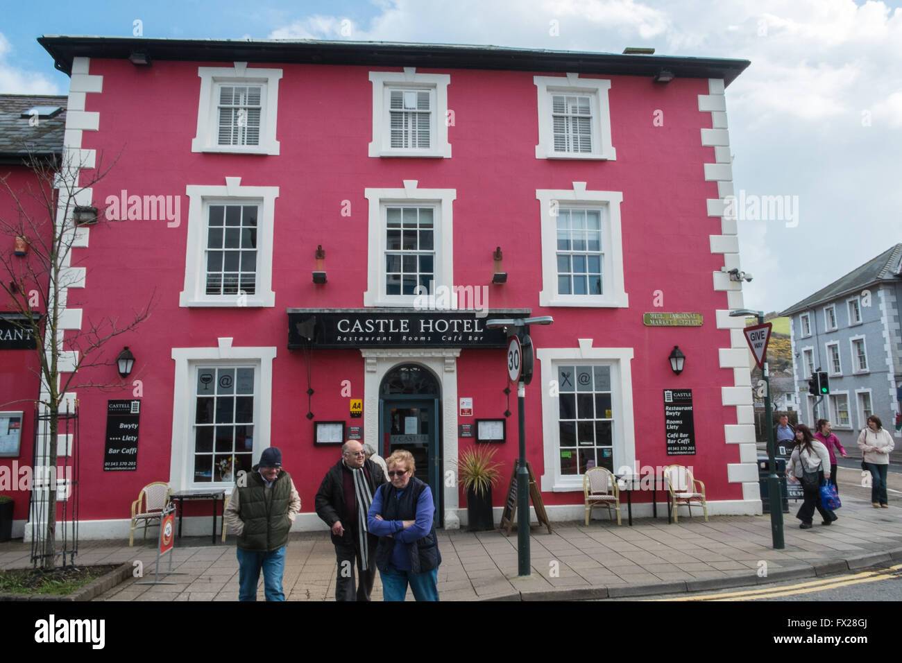 Aberaeron village hotel hi-res stock photography and images - Alamy