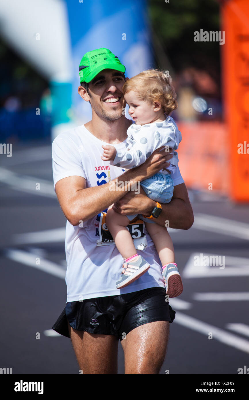 people running in a city marathon Stock Photo - Alamy