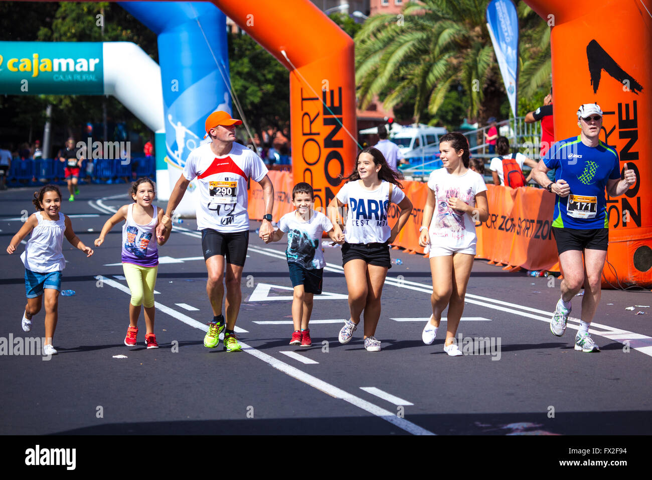 people running in a city marathon Stock Photo - Alamy