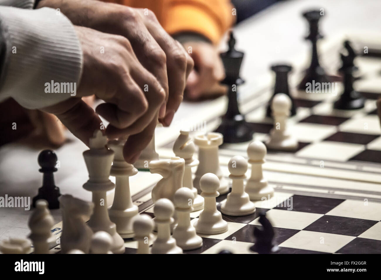 people playing chess Stock Photo - Alamy