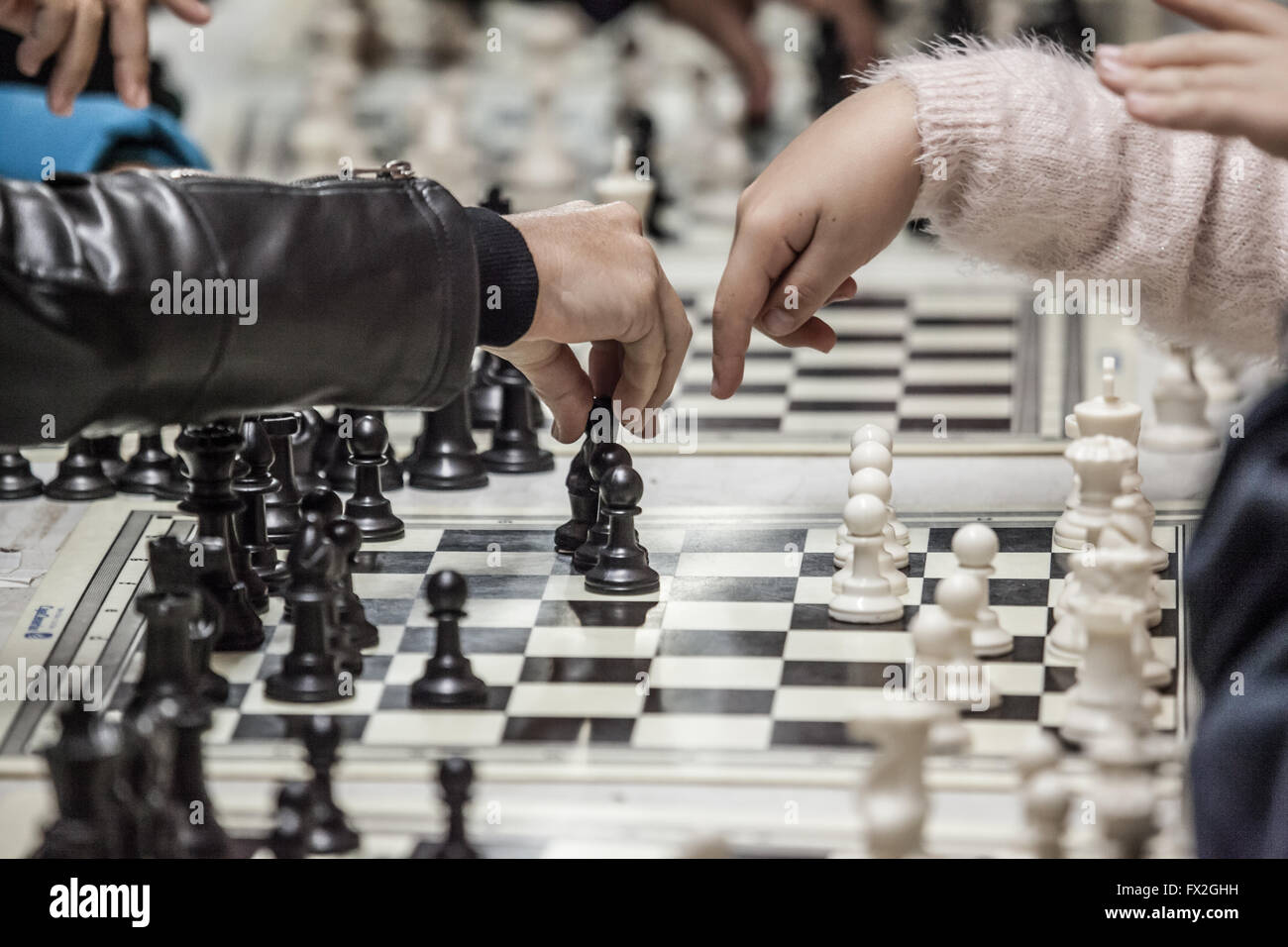 people playing chess Stock Photo - Alamy