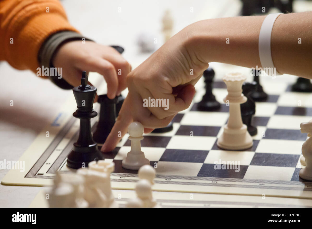 people playing chess Stock Photo - Alamy