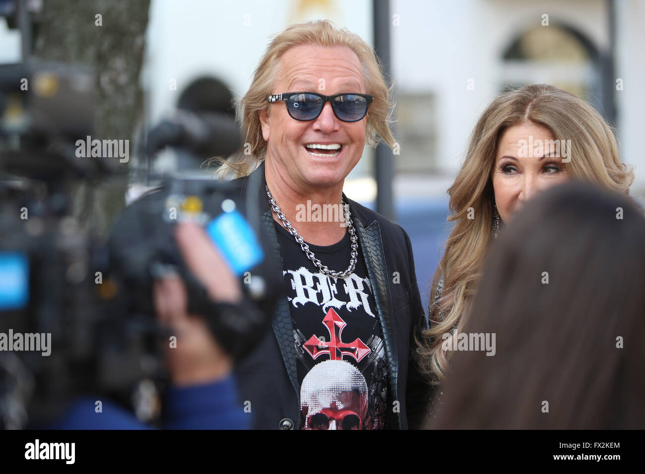 Robert and Carmen Geiss posing infront of their new company headquarter ...
