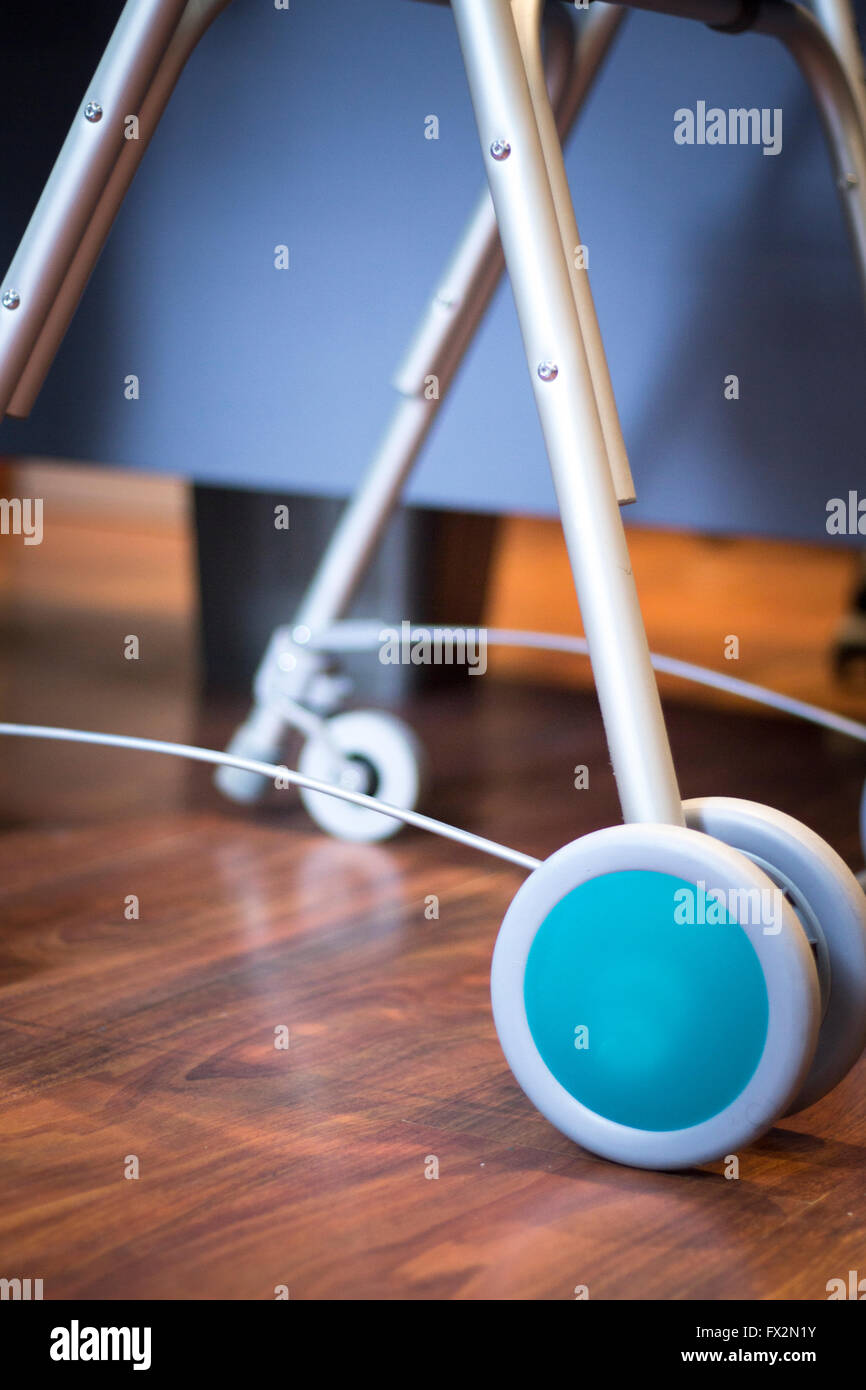 Wheeled zimmer frame hi-res stock photography and images - Alamy