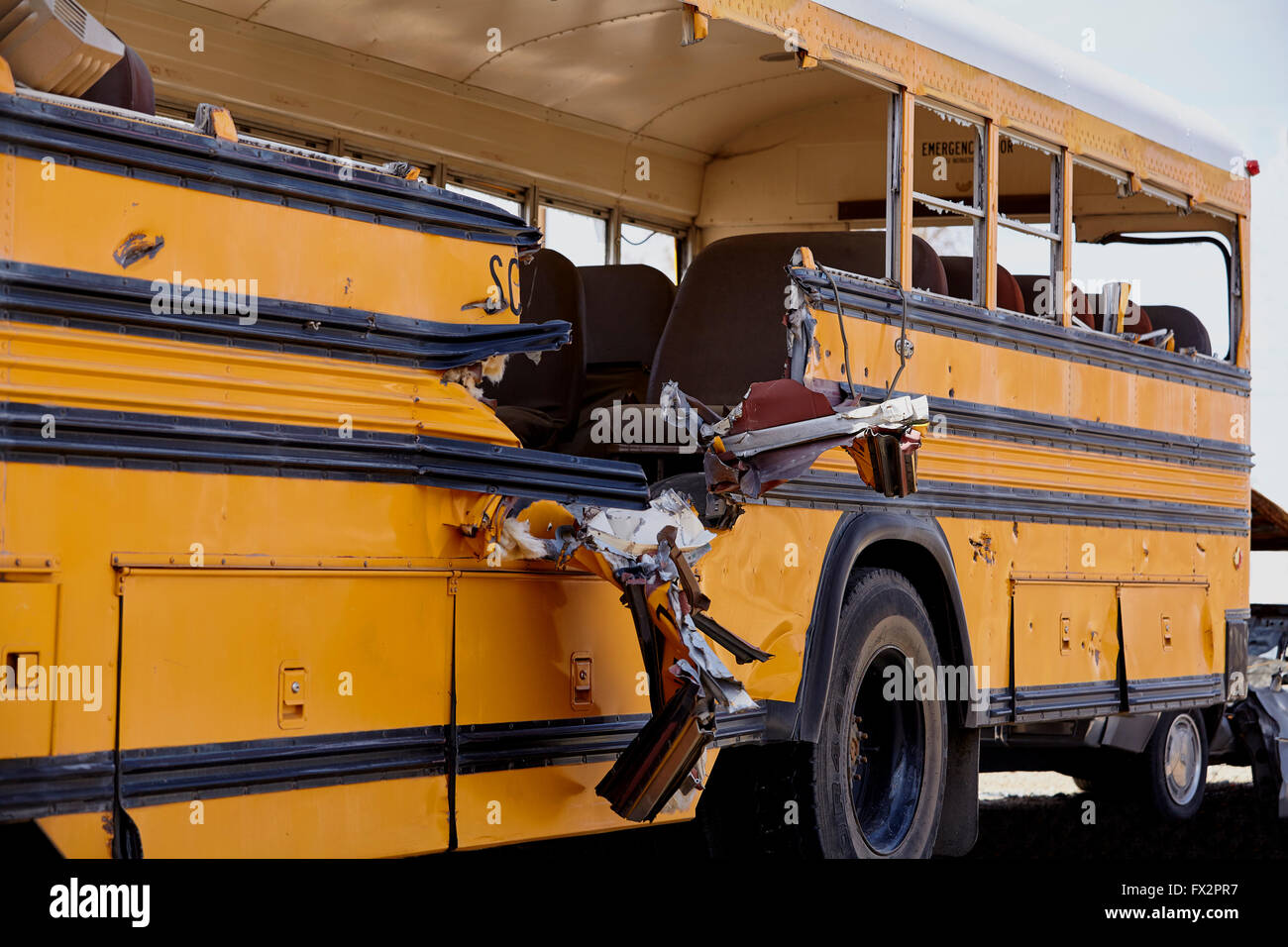 school bus damage vehicle accident collision Stock Photo - Alamy