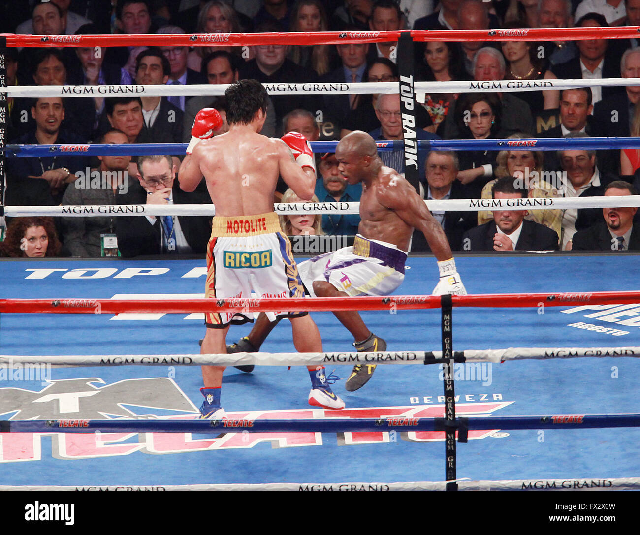 Las Vegas, Nevada, USA. 10th Apr, 2016. Boxer Manny Pacquioa defeats ...