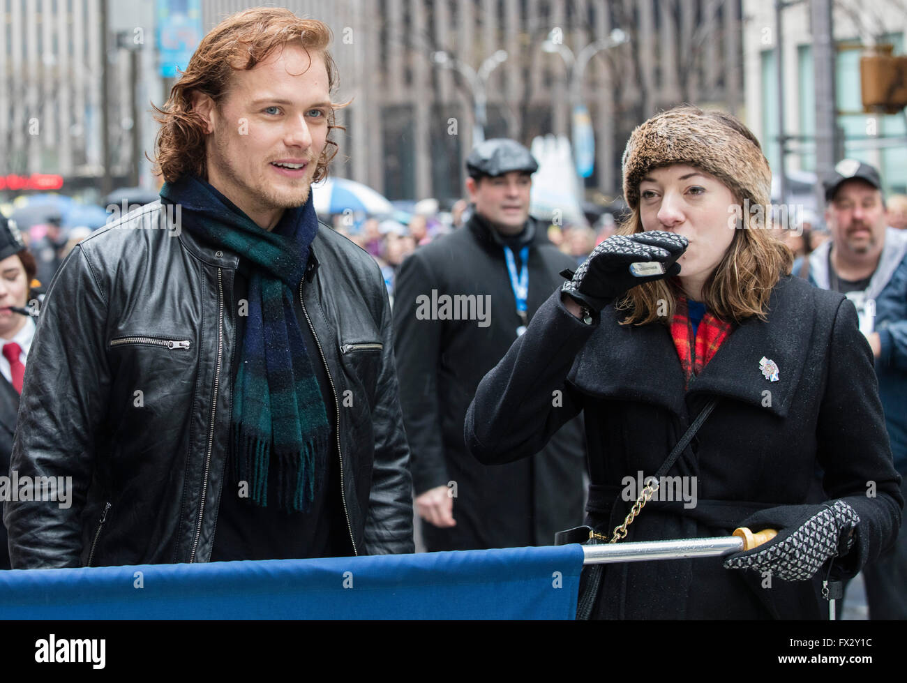 Sam heughan kilt hi-res stock photography and images - Alamy