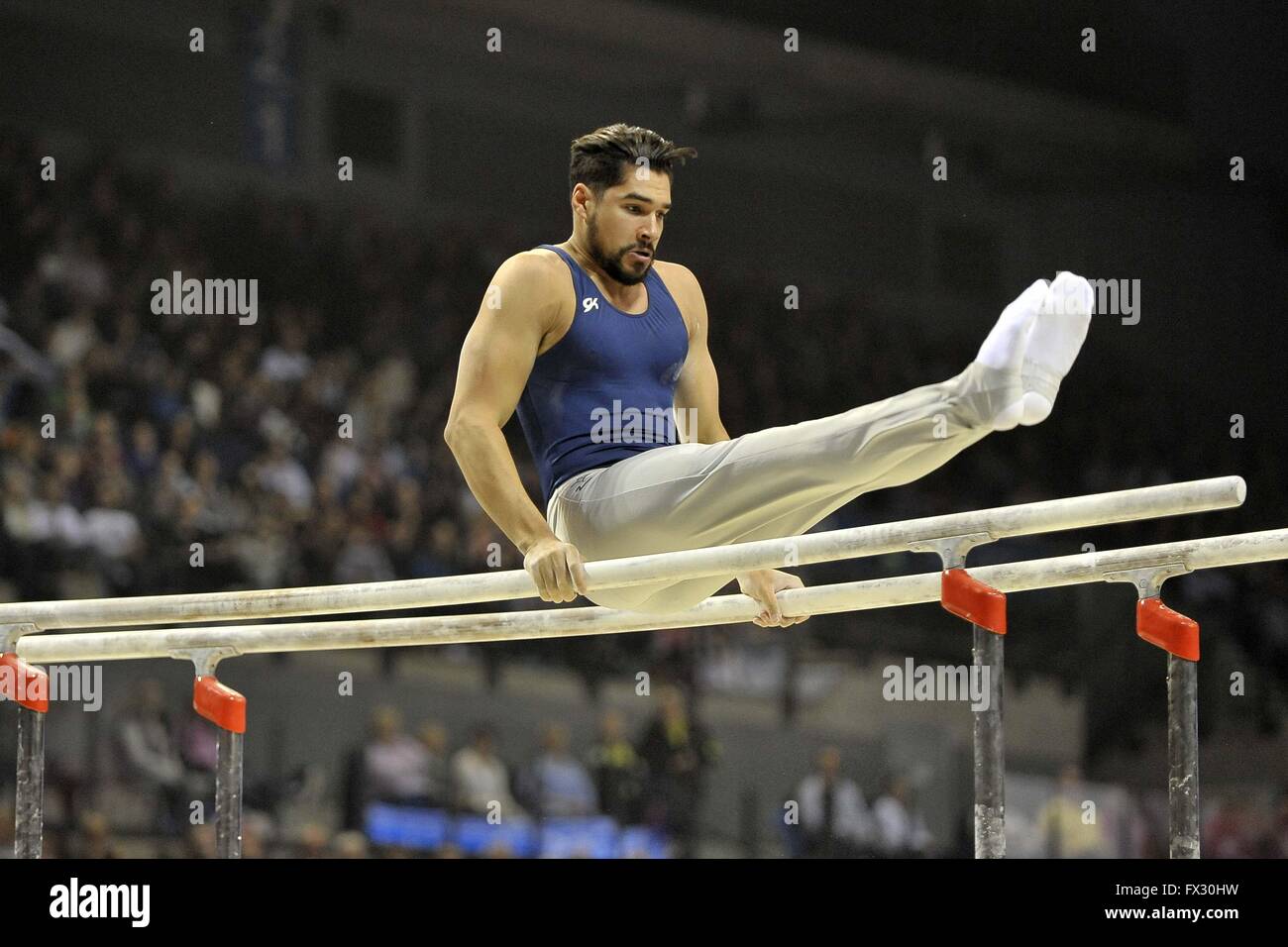 Artistic gymnastics parallel bars hi-res stock photography and images ...