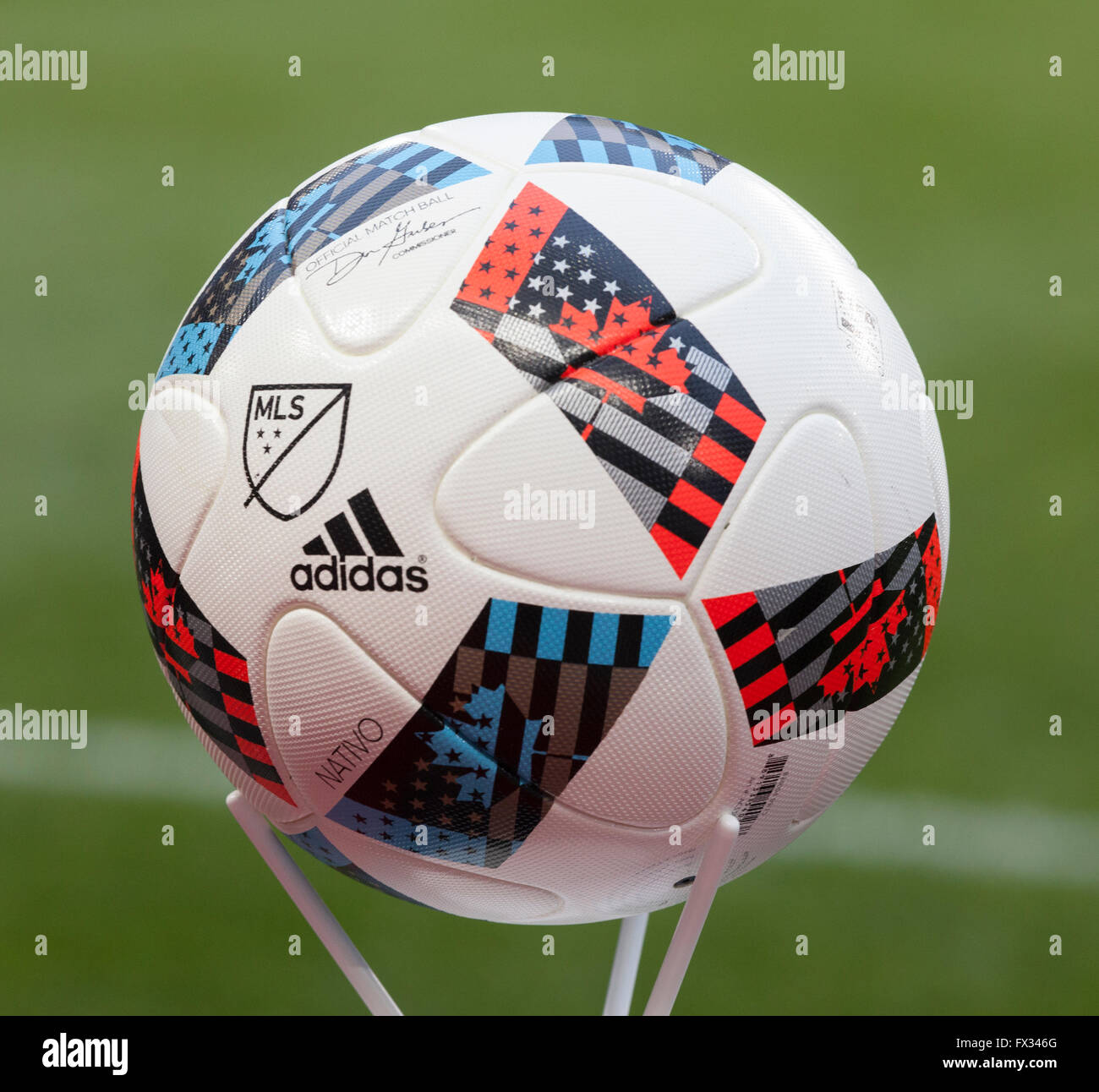 Official mls soccer ball hi-res stock photography and images - Alamy