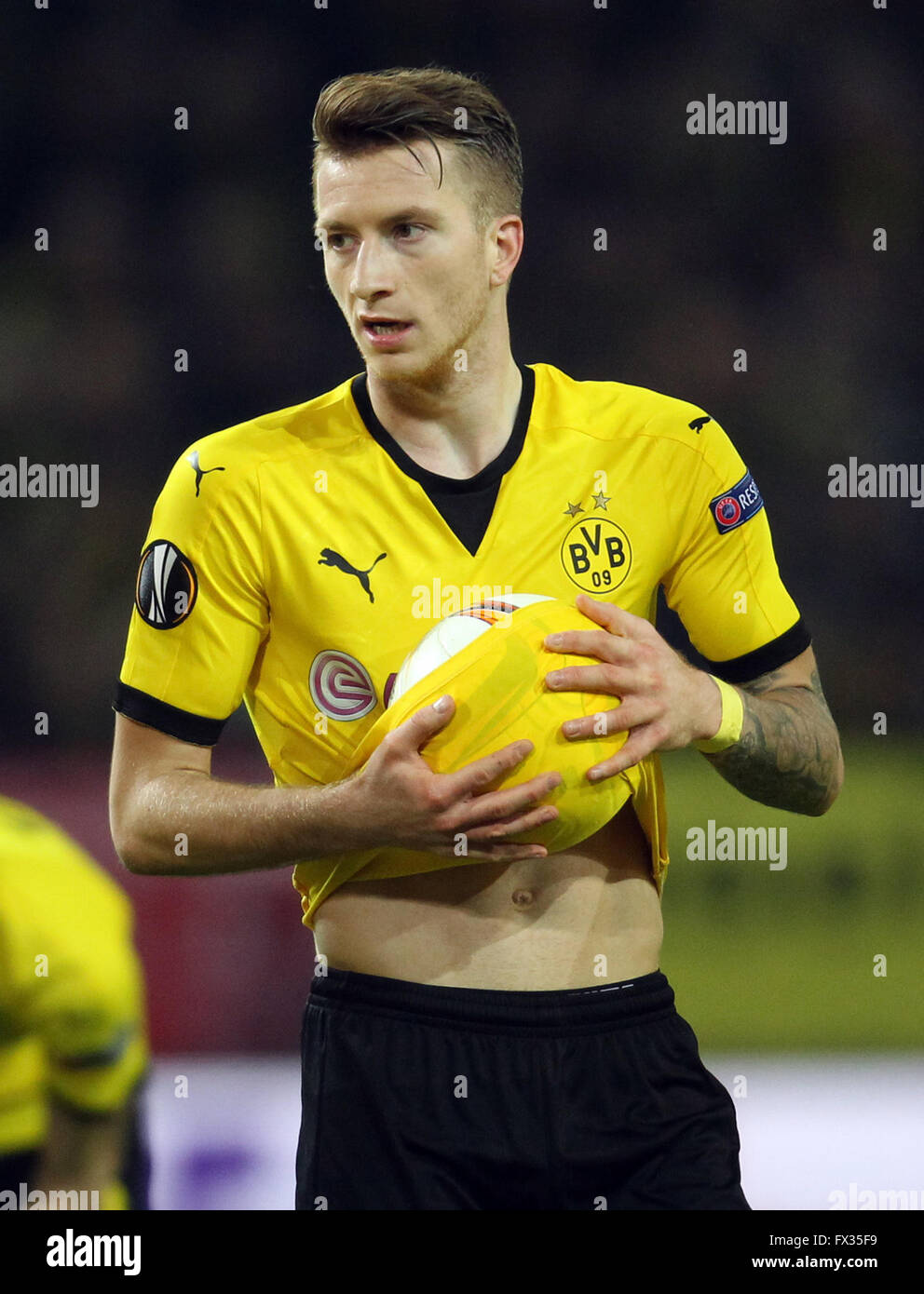 Marco reus 2016 hi-res stock photography and images - Alamy