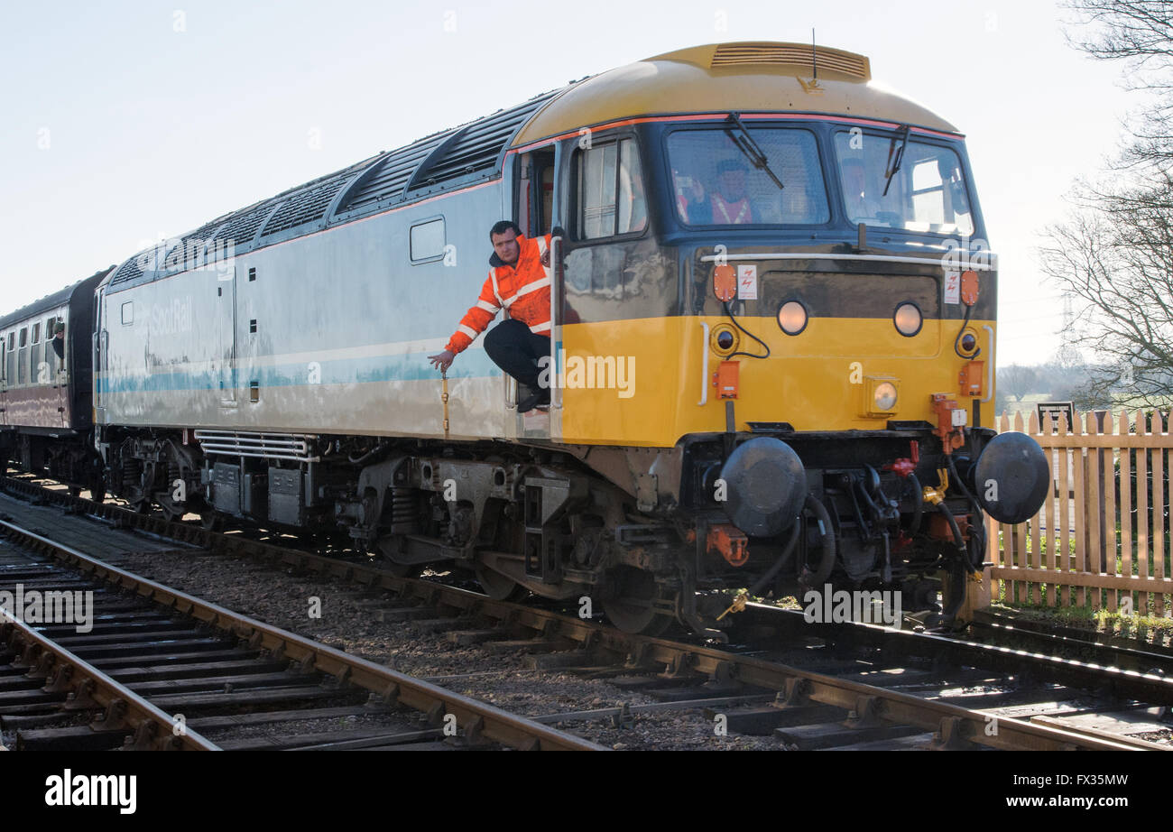 Nene Valley Railway, Lincolnshire, UK. 10th April, 2016. The sun was ...