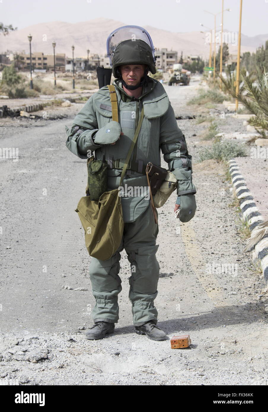 Palmyra, Syria. 7th Apr, 2016. A combat engineer of the Russian Armed ...