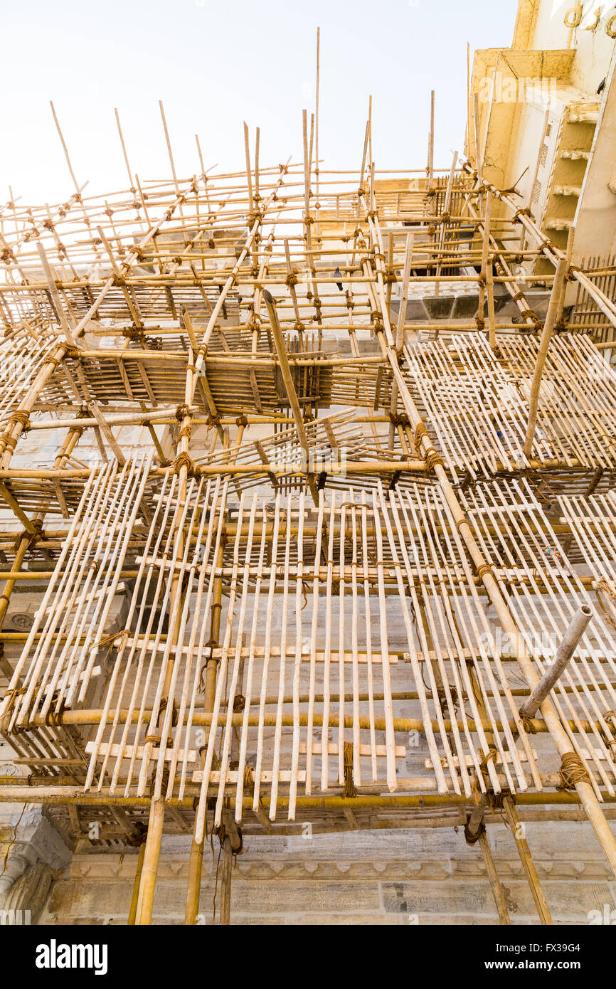 India construction scaffold scaffolding hi-res stock photography and ...