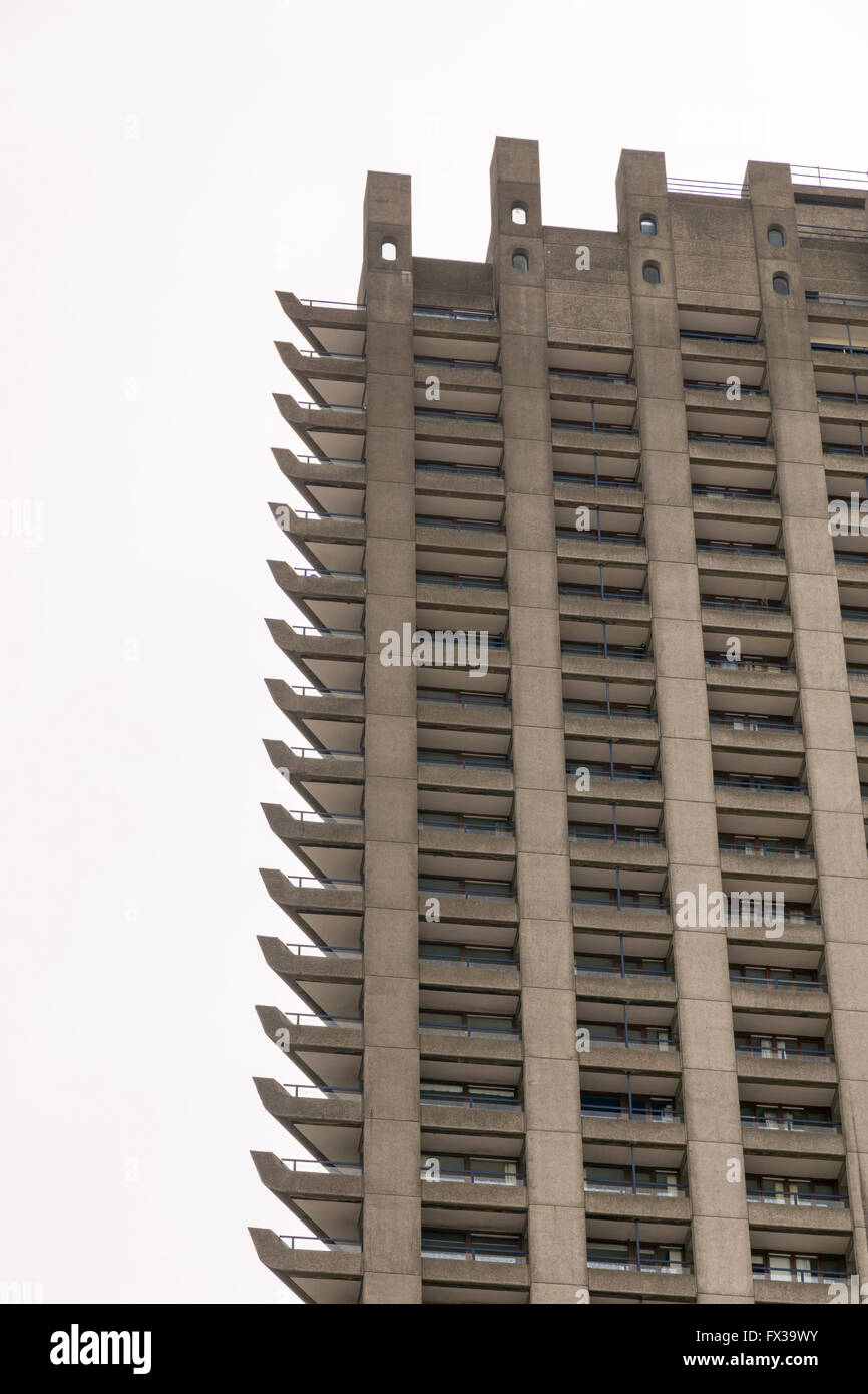 High rise brutalism architecture hi-res stock photography and images ...